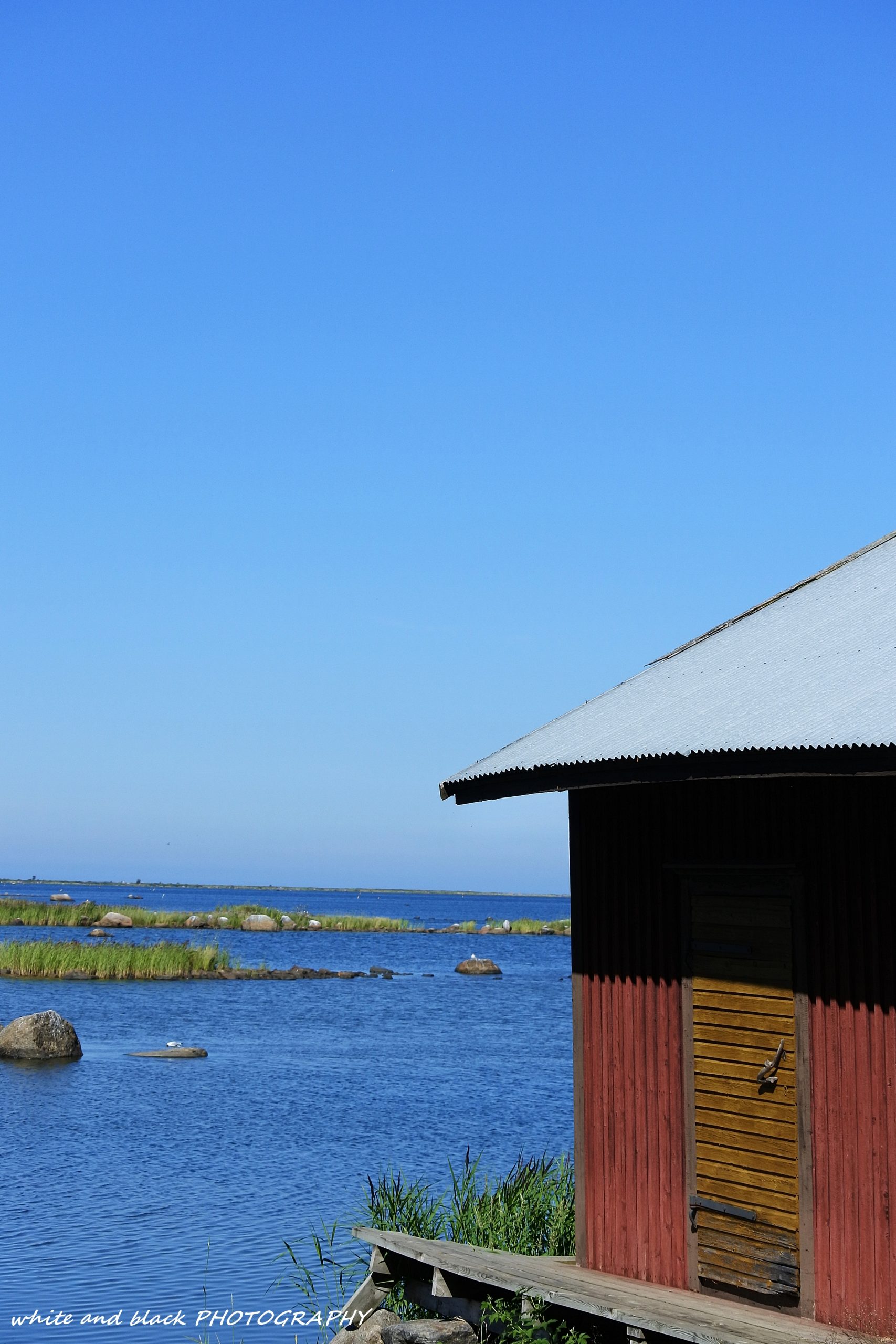 Merenkurkun saaristo- Svedjehamn - Whiteandblack